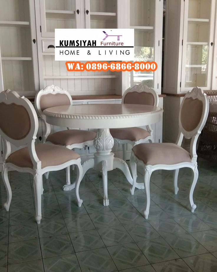 Set Meja Makan Klasik • Kumsiyah Furniture